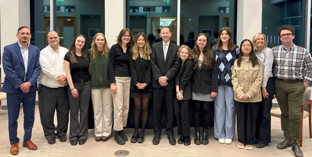 Nichols School Mock Trial Team Lauds Attorney Coach for Propelling Them ...